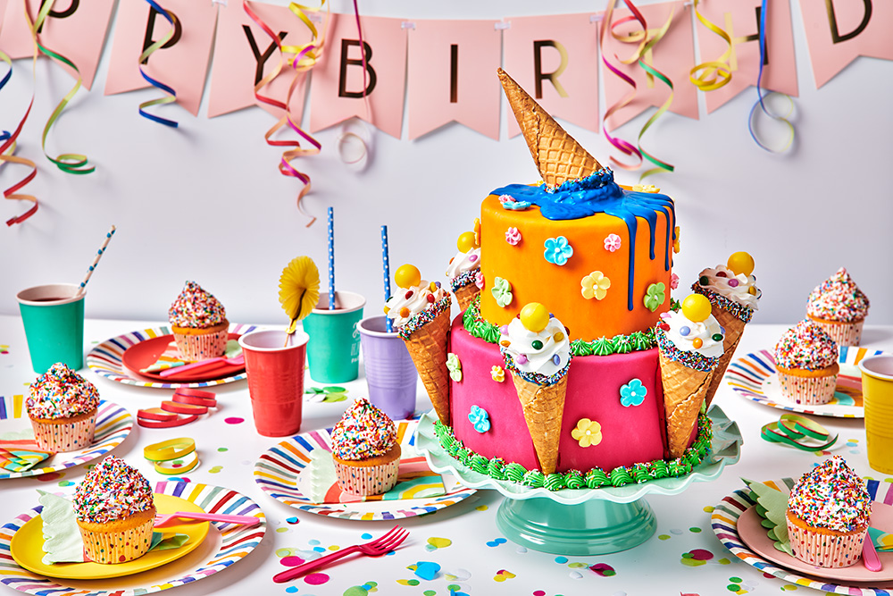 Birthday Ice cream cake - FunCakes